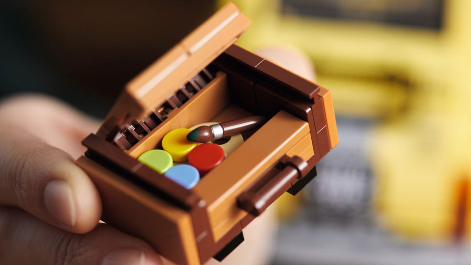 LEGO Releases A 960-Piece Fiat 500 Set - IMBOLDN