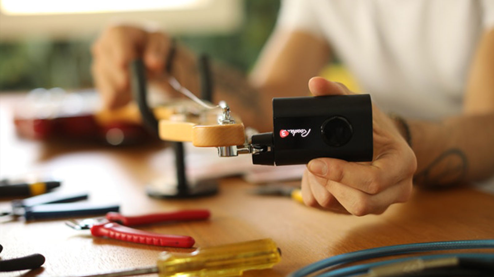Automatically Tune Your Guitar With The Roadie 3 From Band Industries ...