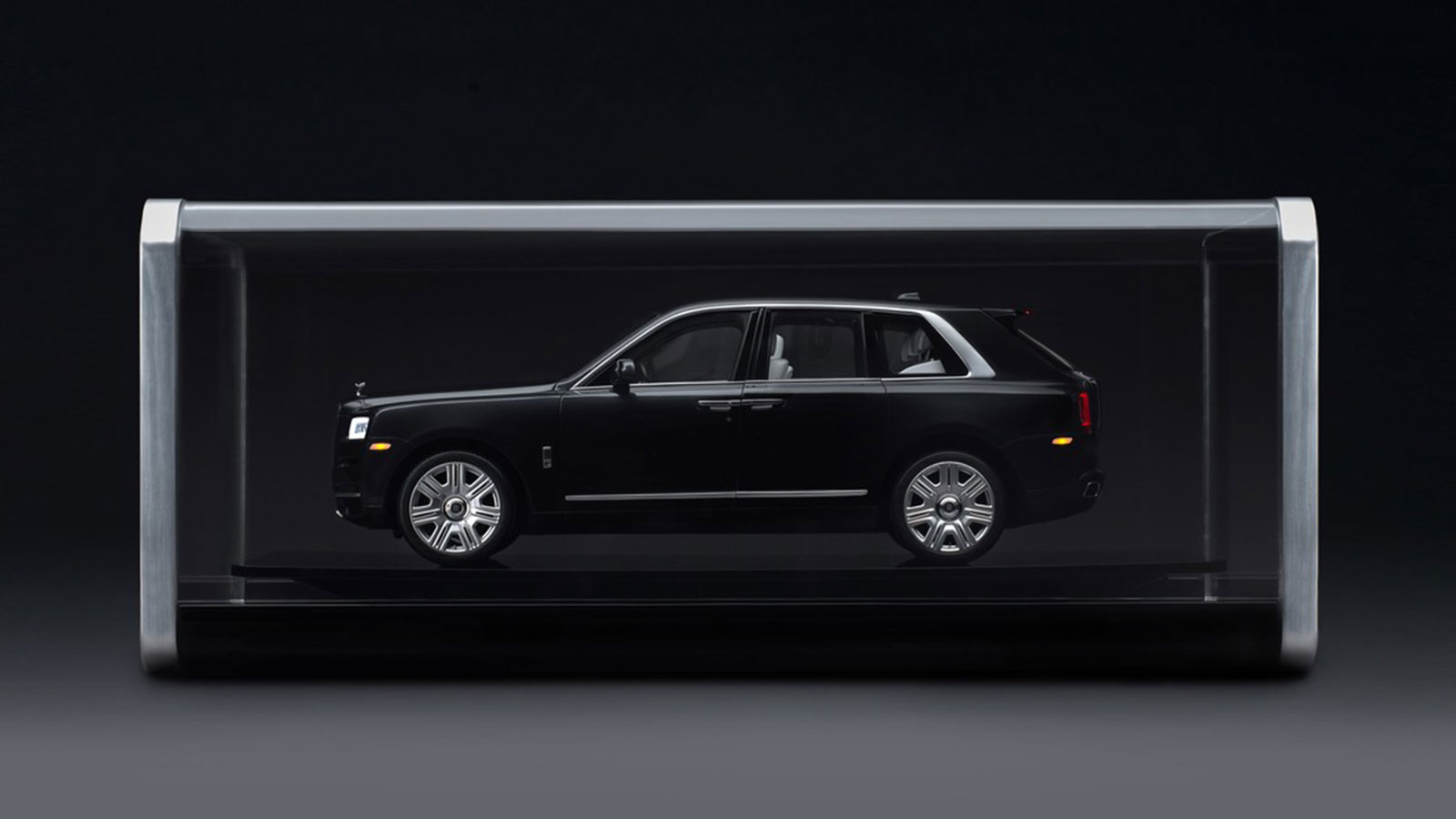 Rolls-Royce Releases An Intricate 1:8 Scale Replica Model Car - IMBOLDN