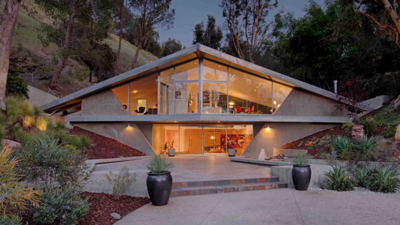 The Iconic ‘Triangle House’ By Harry Gesner Is For Sale - IMBOLDN