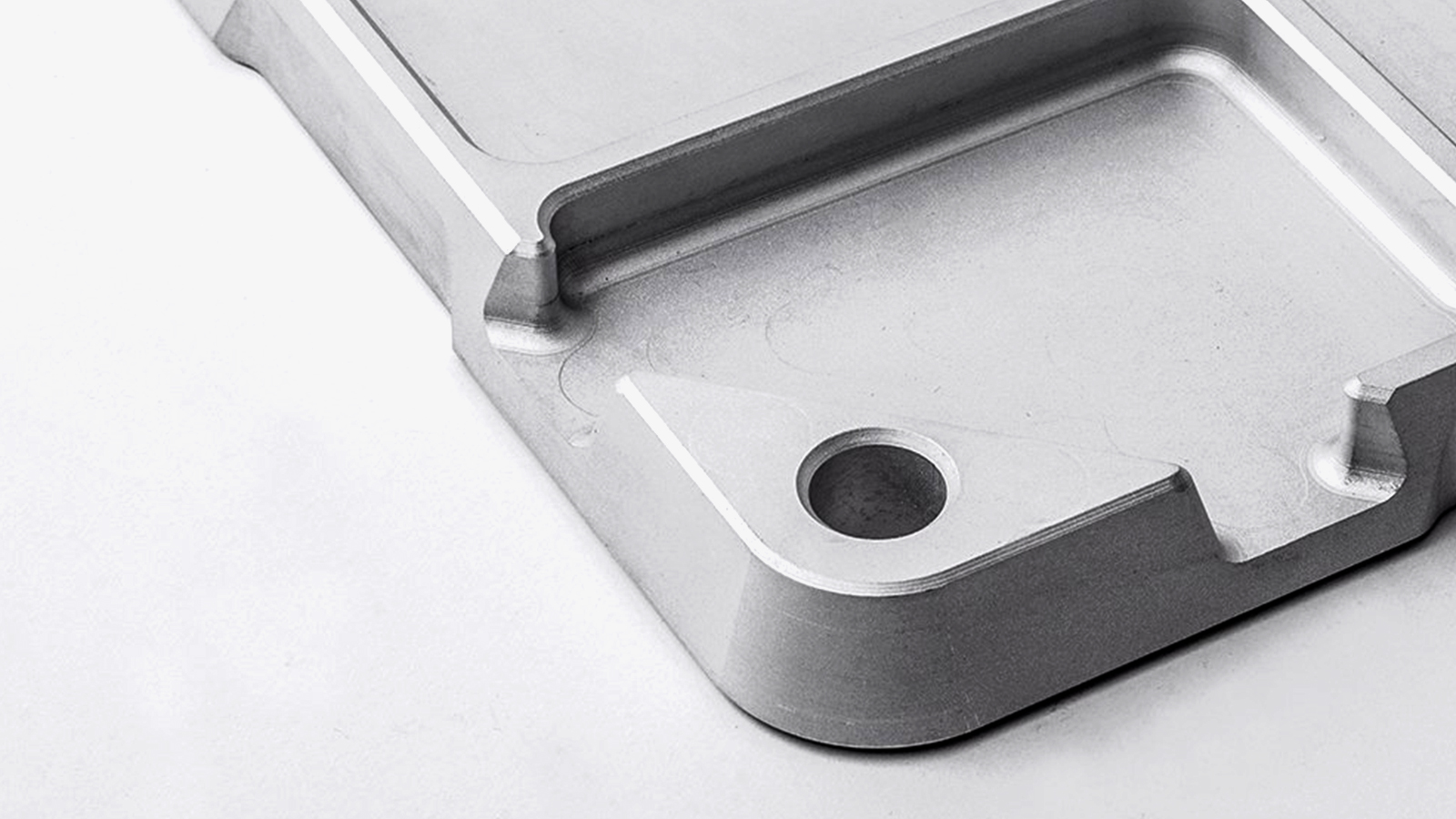 Organize Your EDC With This Solid Aluminum Tray From Dango - IMBOLDN Organize Your EDC With This Solid Aluminum Tray From Dango - IMBOLDN