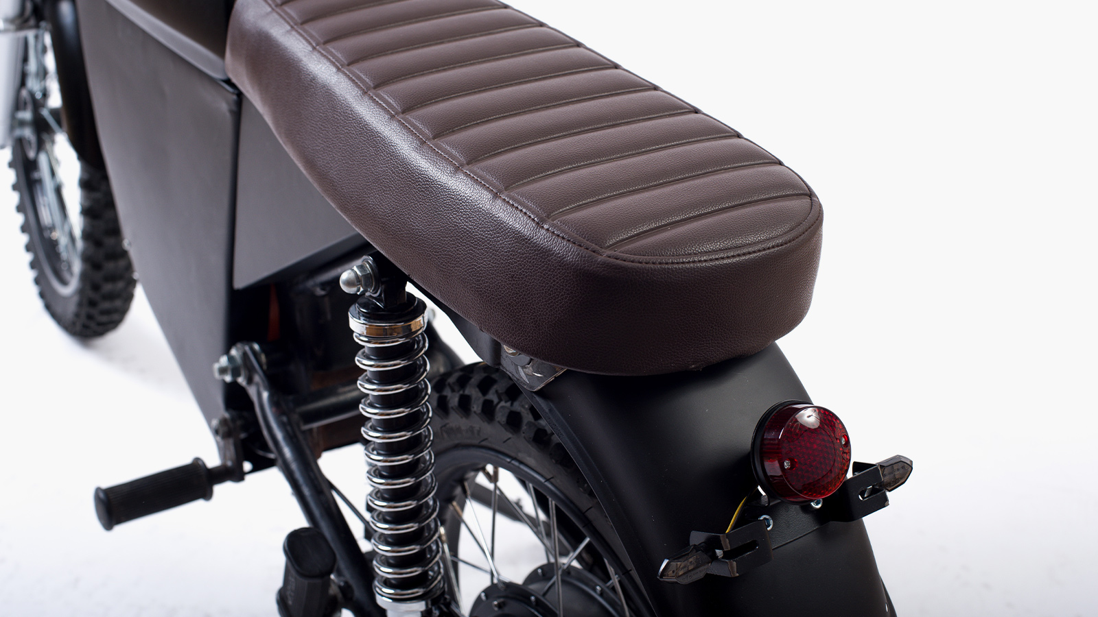 This Modern Electric-Motorbike Is Designed To Look Like A Retro ‘70s ...
