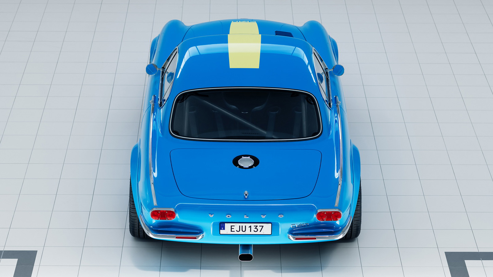 The Volvo P1800 Cyan Shows The World The Proper Way to Build a Restomod ...
