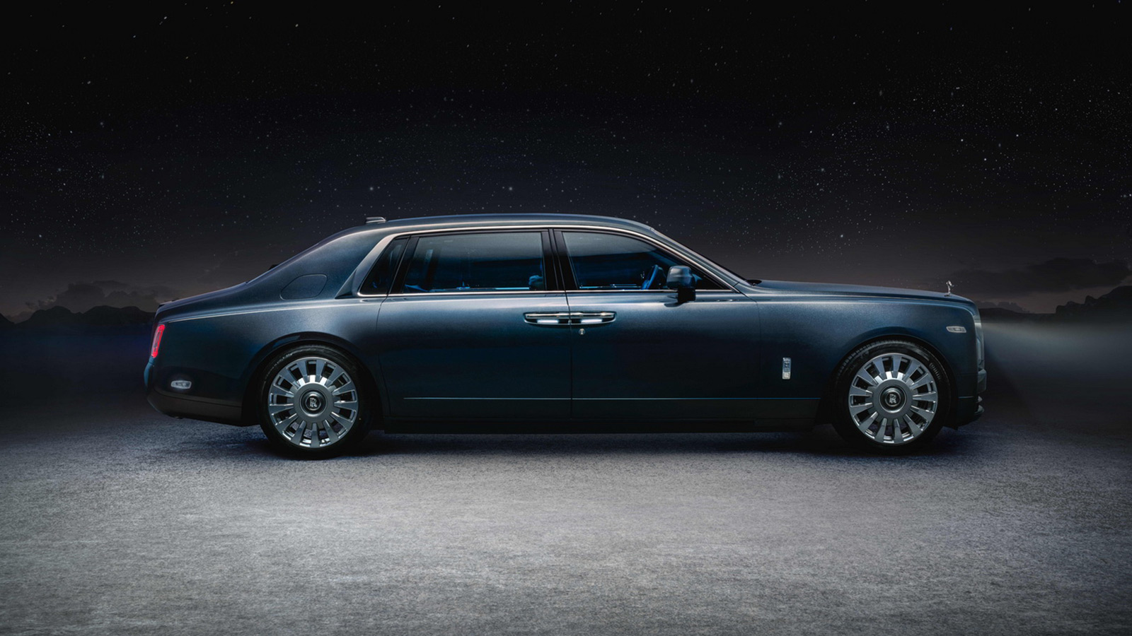 Rolls-Royce Phantom Tempus Is The Perfect Car In Which To Listen To ...