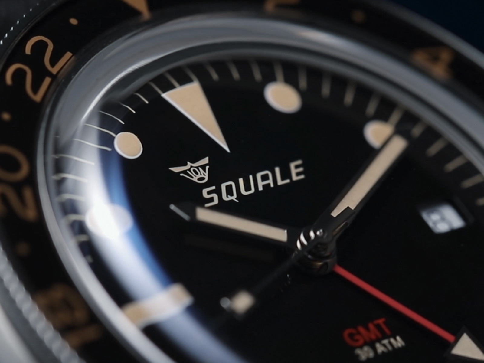 Squale Reveals Its Sub-39 GMT Vintage For The Intrepid Diver - IMBOLDN