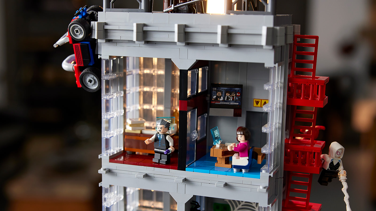 LEGO Set To Release The Tallest Marvel Kit Yet: The Daily Bugle - IMBOLDN