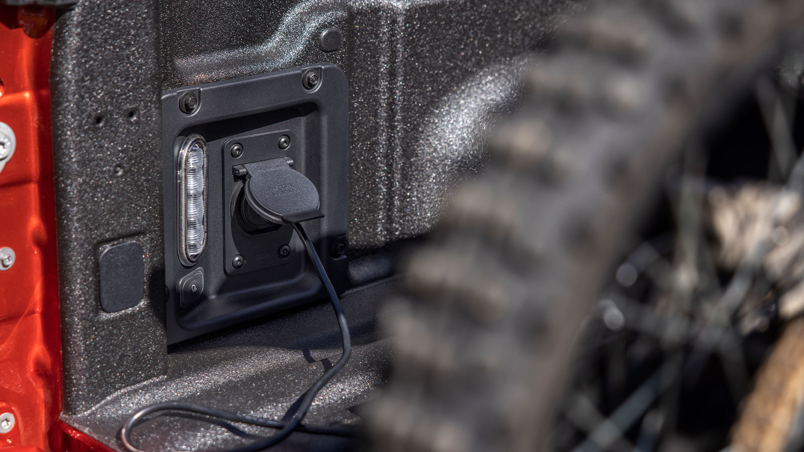 All-New 2022 Ford Maverick Offers Hybrid Powertrain, 4,000-lb Towing ...