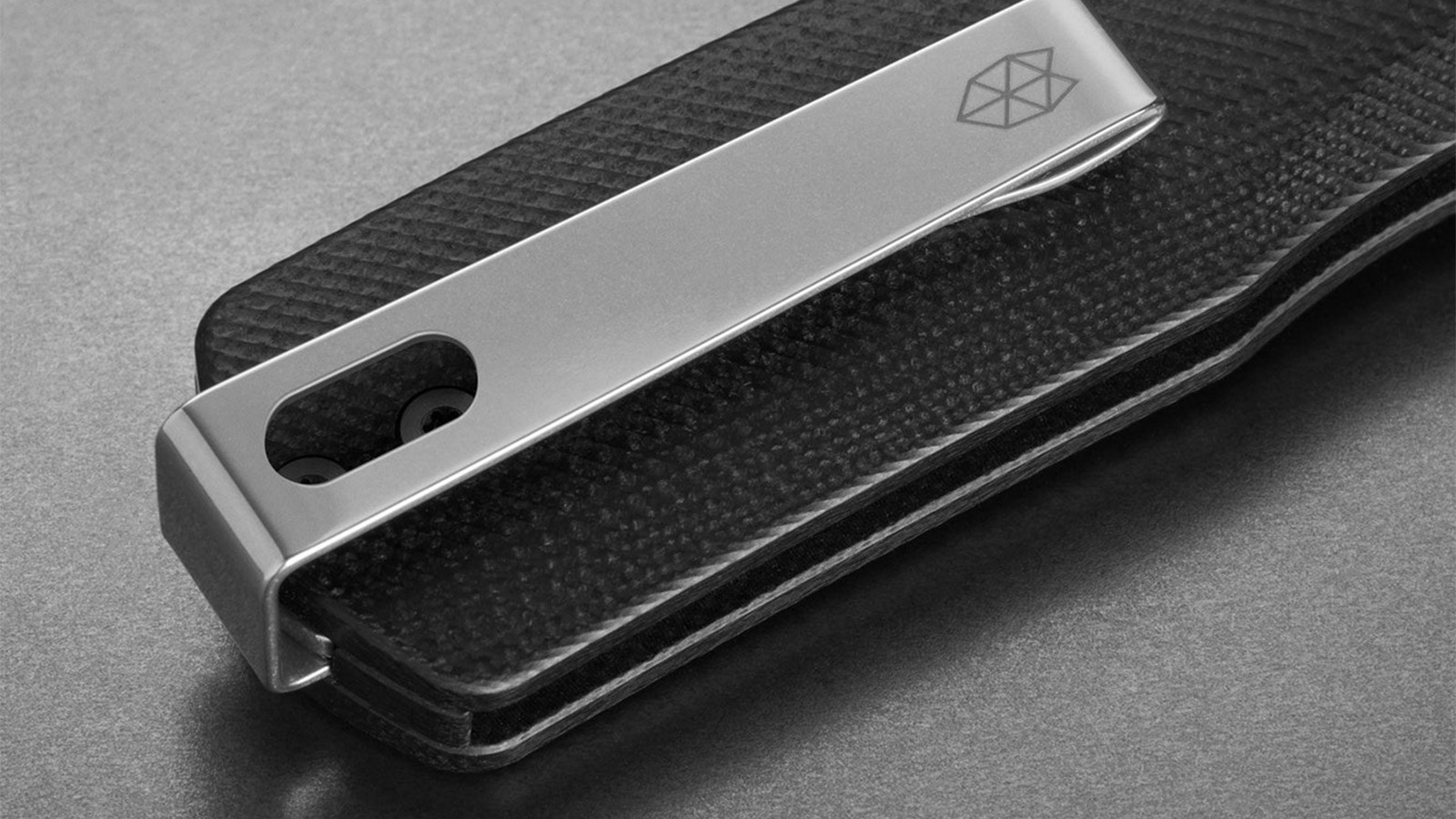 The James Brand Introduces The Extra-Large Carter - IMBOLDN