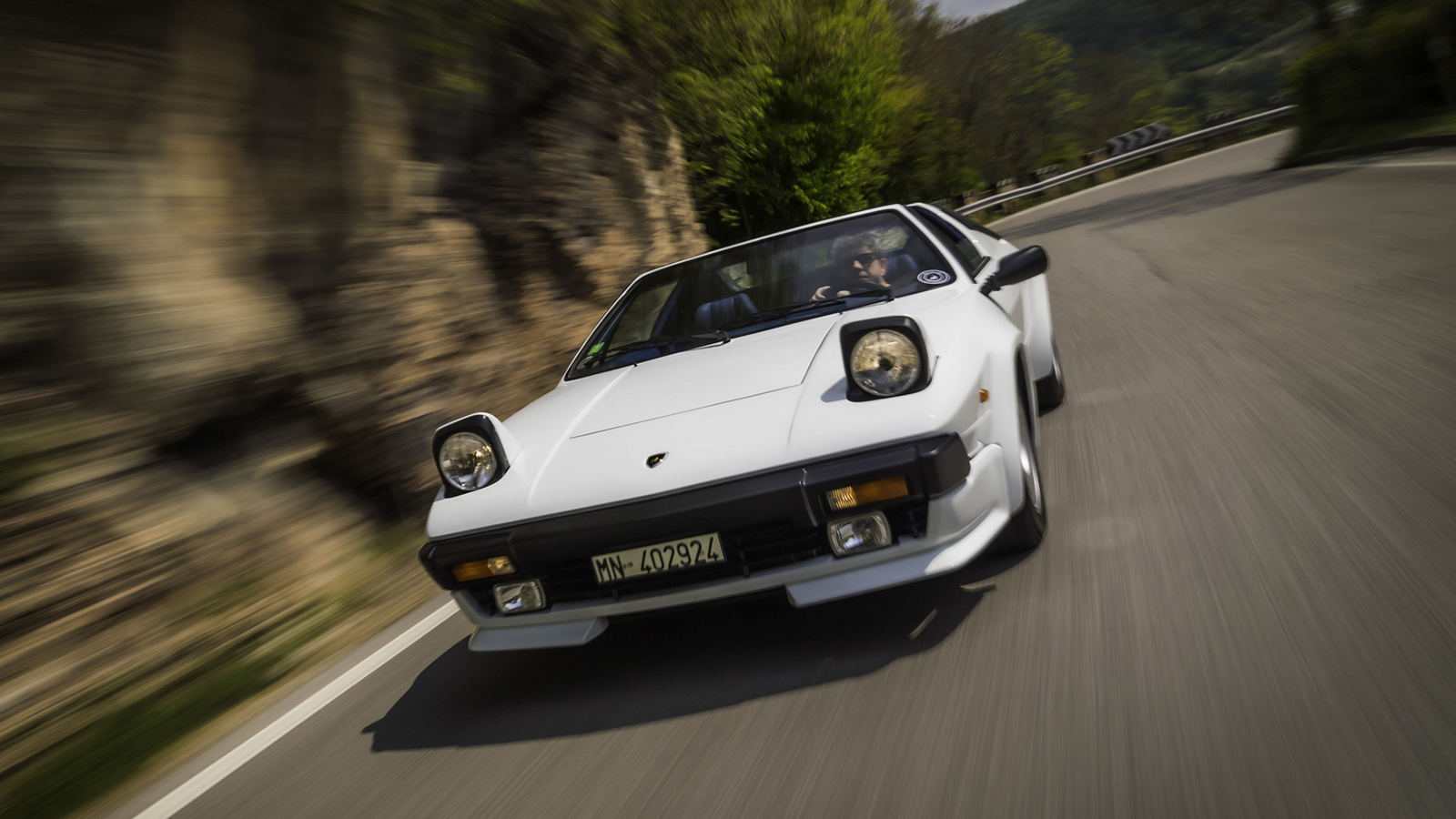 The Lamborghini Jalpa Turns 40 Years Old And Is Still The Last V8 Lambo ...