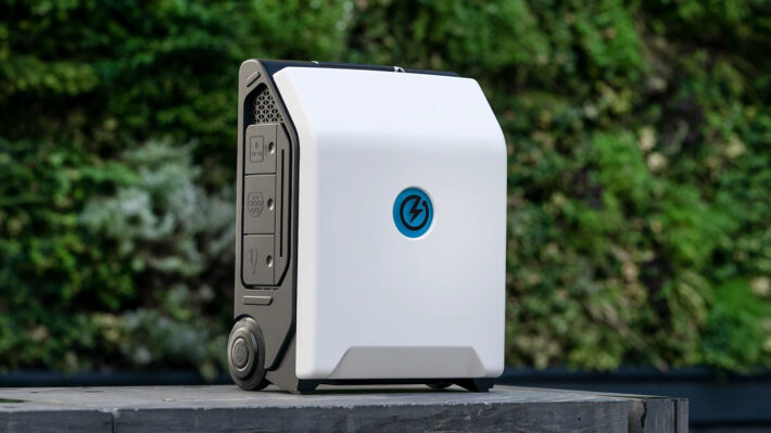 The ZipCharge Go Is A Portable EV Powerbank - IMBOLDN