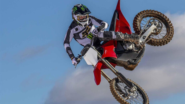 The Stark VARG Is the World’s Most Powerful Electric Dirt Bike - IMBOLDN