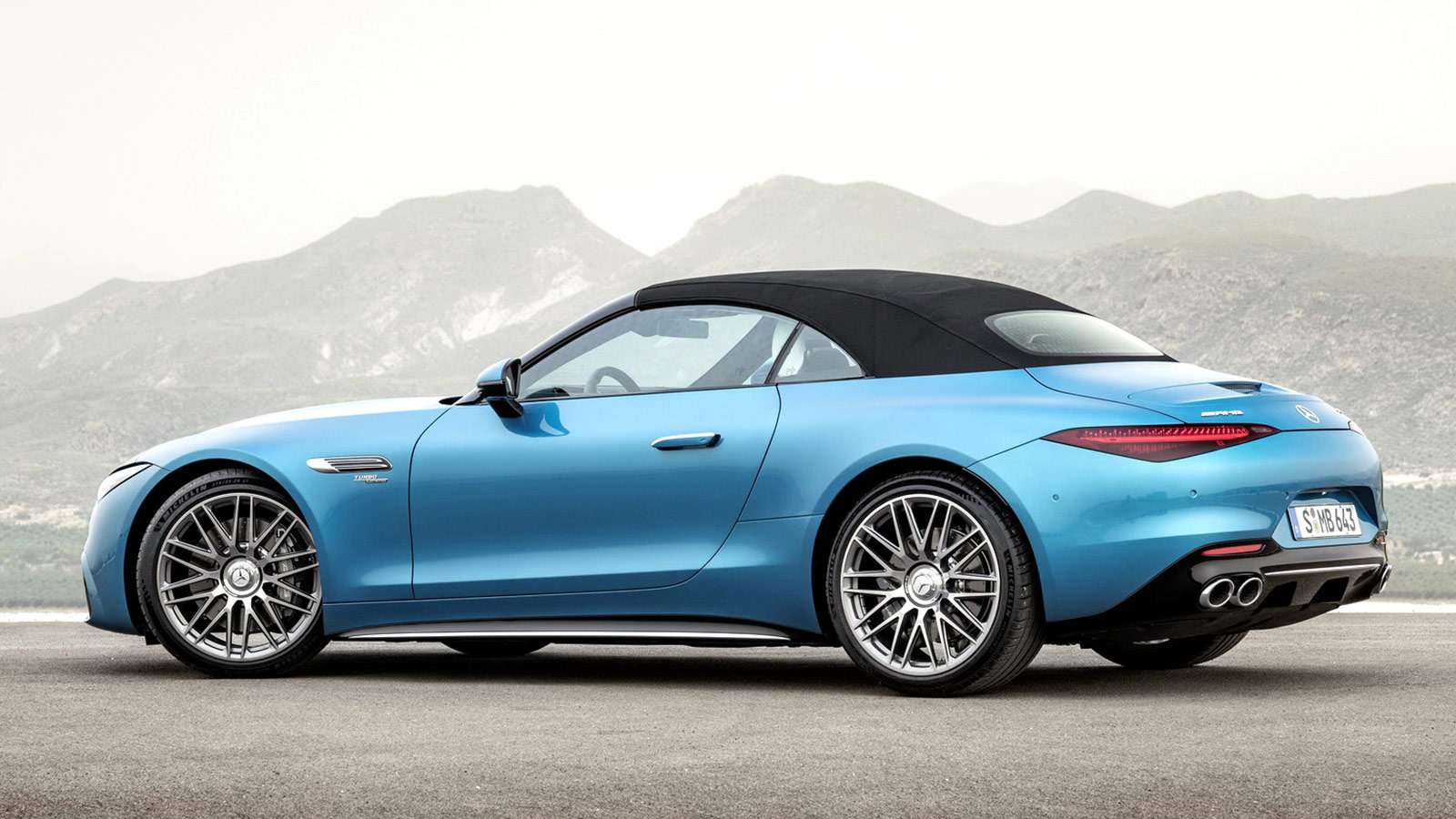 2023 Mercedes-AMG SL43 Features Electric Turbocharging Adapted From F1 Race Cars - IMBOLDN