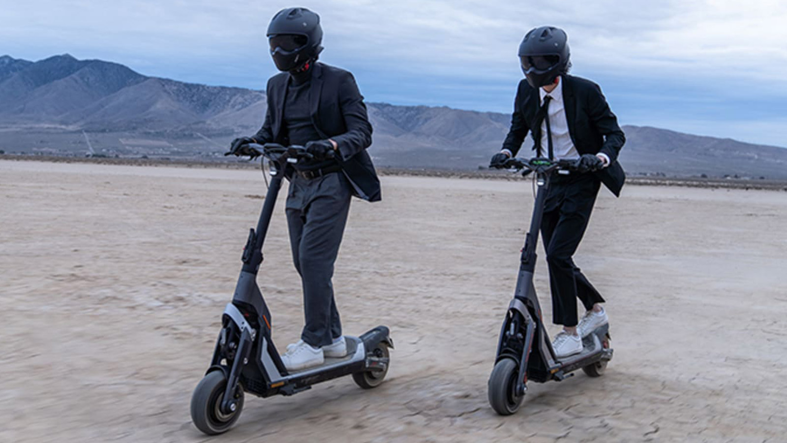 Segway Super Scooter GT Series Gives Riders 55 Miles Of Range At 43 MPH ...