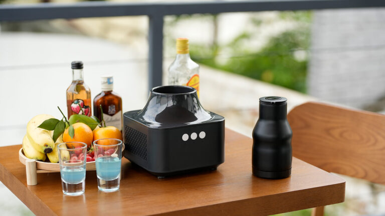 ICEFOX Portable Drink Cooler Is the Ultimate Party Gadget - IMBOLDN