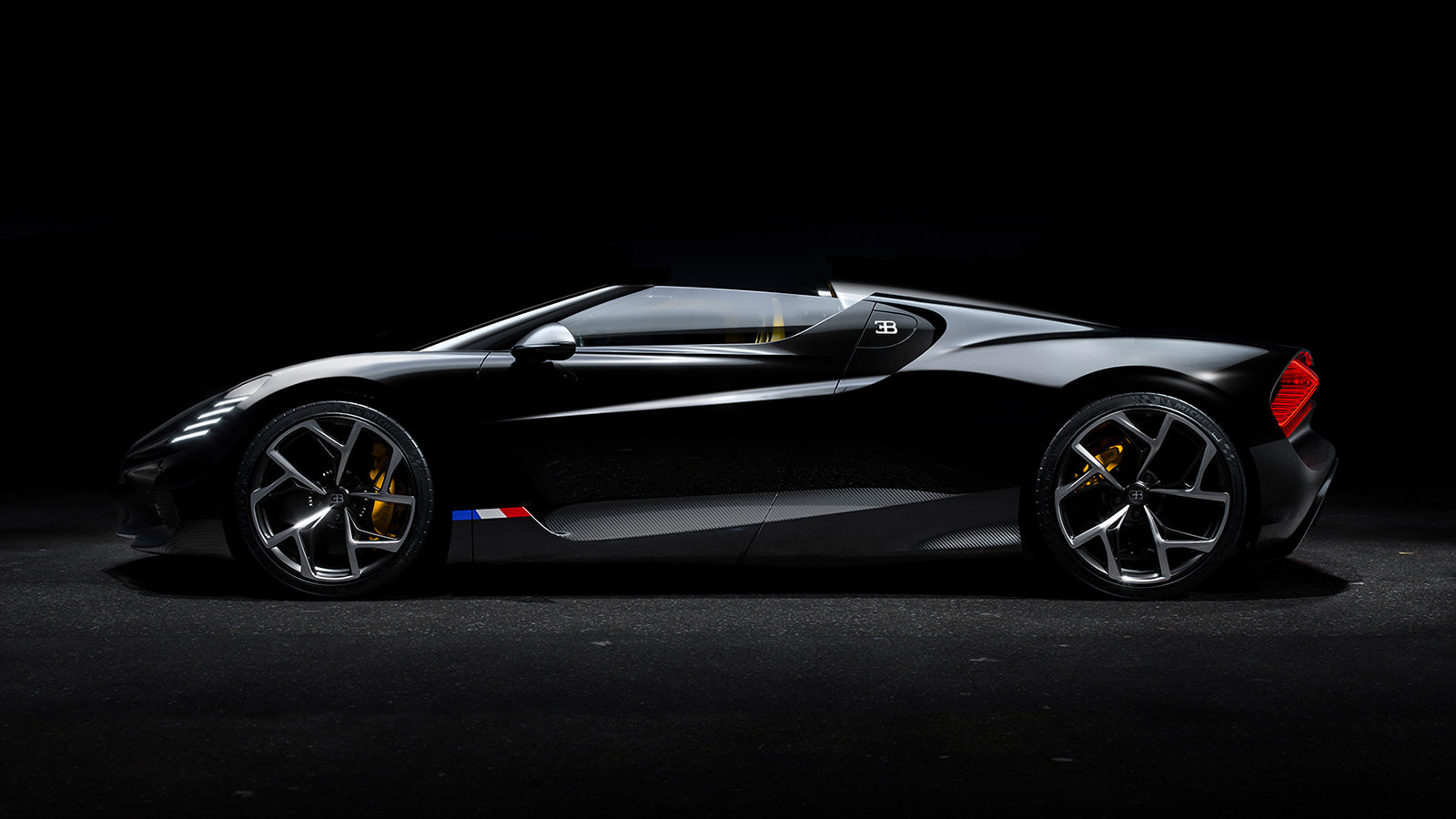New Bugatti Mistral Is A Topless Chiron With A 300+ MPH Super Sport W16 ...