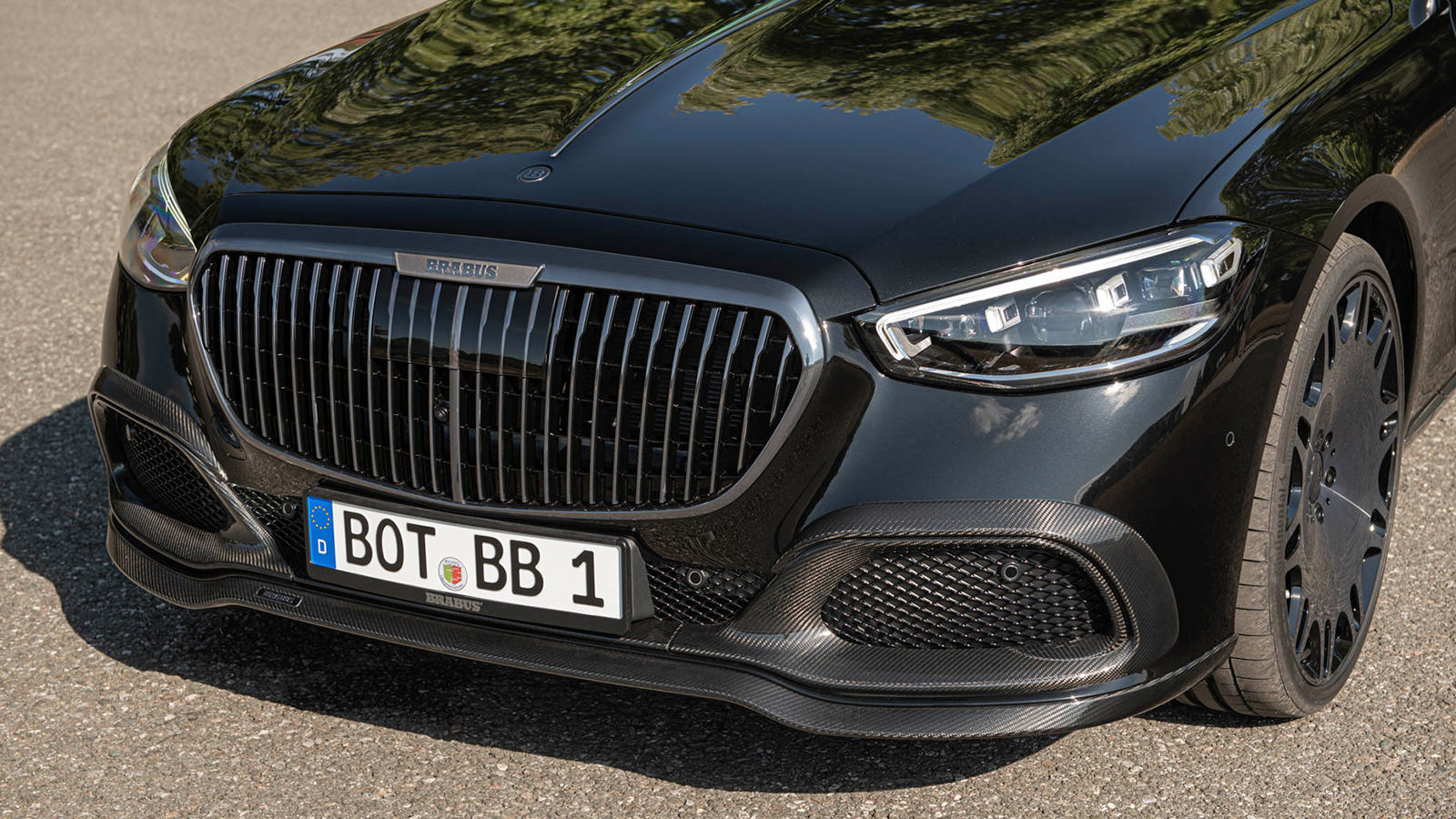 Brabus 600 Adds Gorgeous Turquoise Blue Leather Interior To The Maybach ...