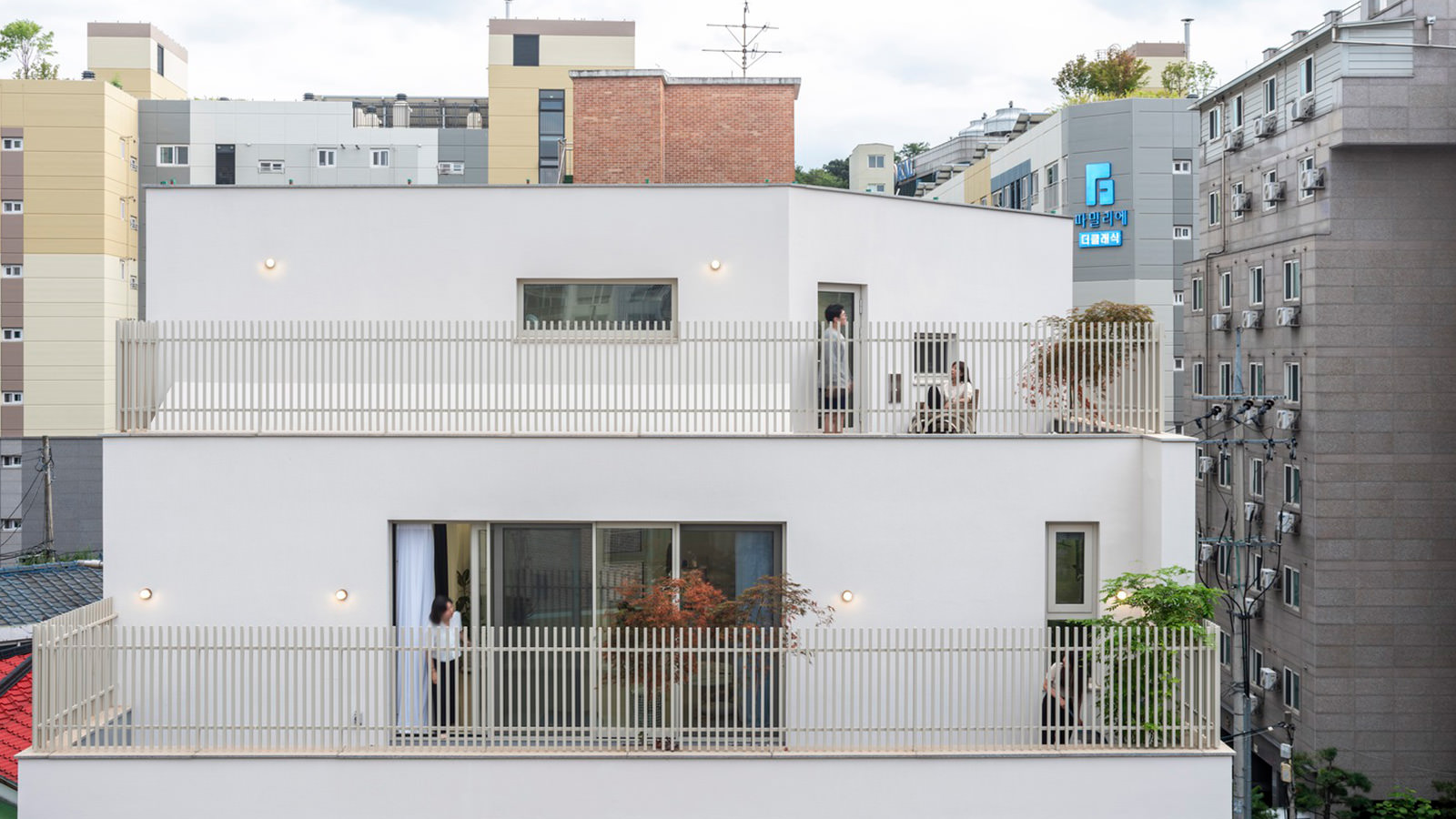 Seoul-Based OHOO Architects Present Deungchon Ohgak Shop And House ...
