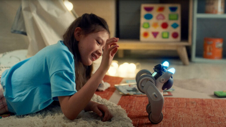 Meet Your New Favorite Robot Companion: Loona - IMBOLDN