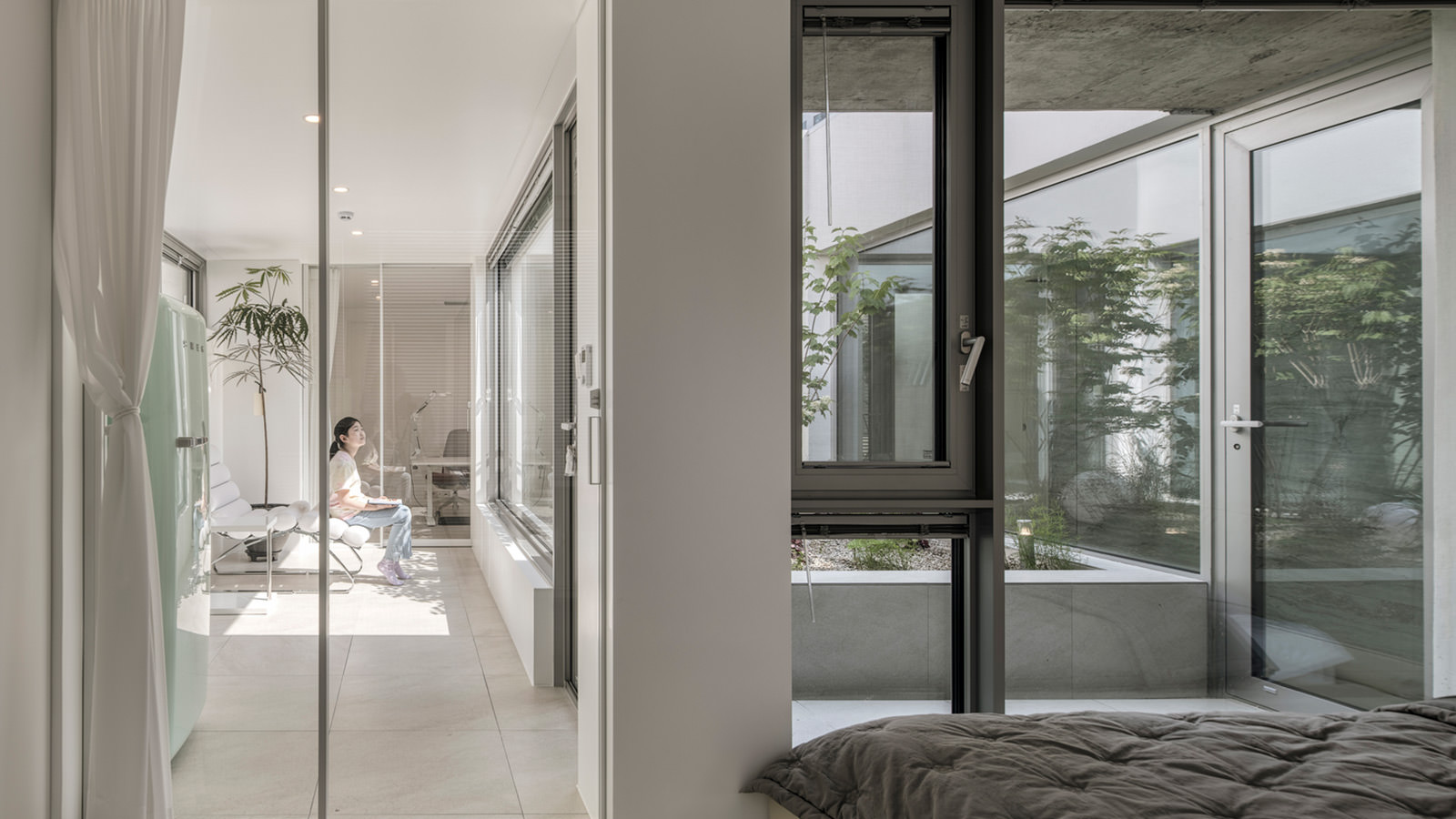 Archirie Architectural Design Presents Metal Facade House - IMBOLDN