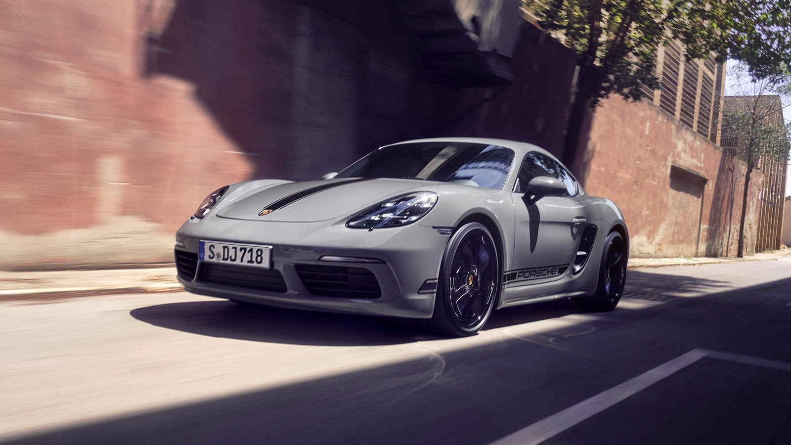 Porsche Style Edition Adds Ruby Star Neo To The 2024 Boxster And Cayman ...