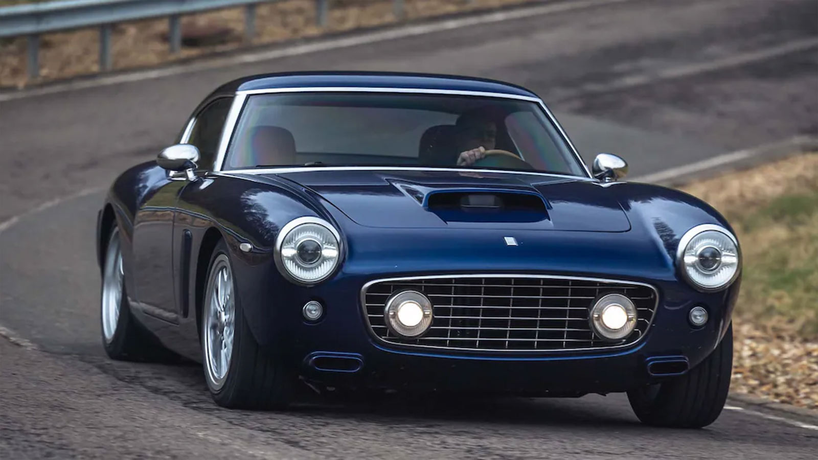 RML Ferrari 250 SWB Is 60s On Top And 90s Maranello Underneath - IMBOLDN