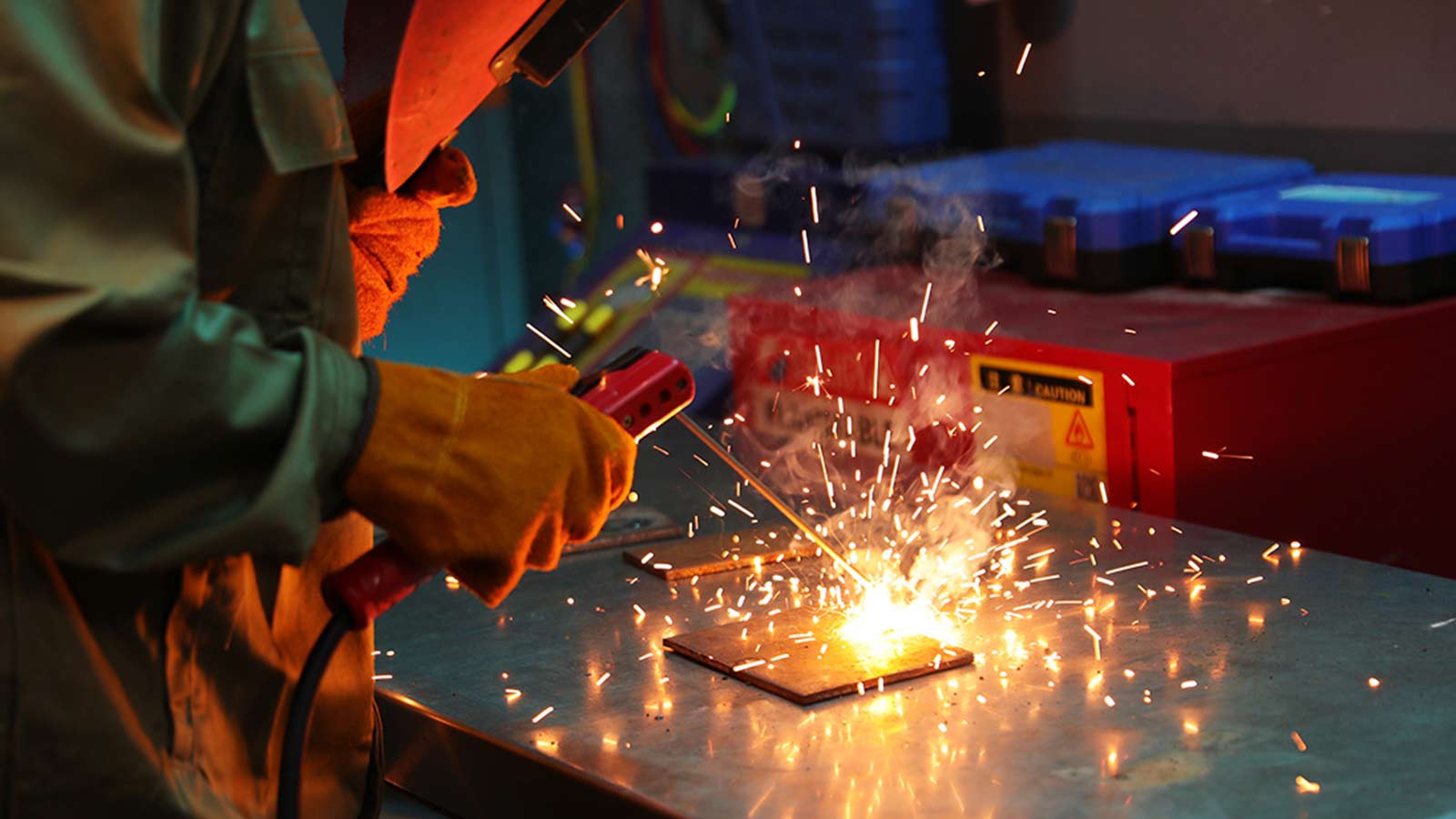 GoWelding’s 5-in-1 Portable Welder Is A Complete Welding System For All ...