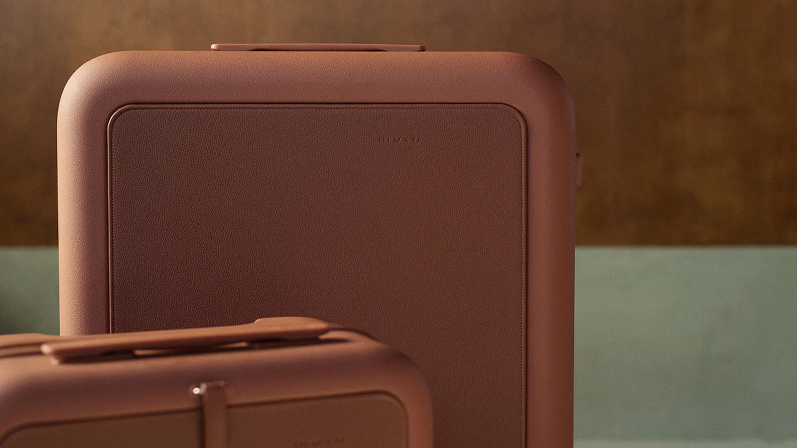 Moln Presents Its Hardshell Suitcase Line - IMBOLDN