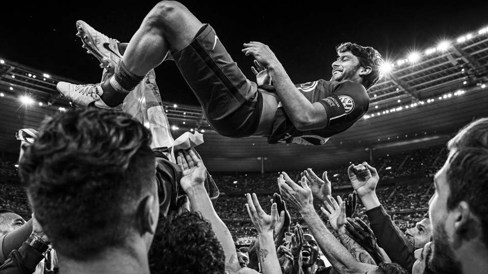 Assouline Publishes ‘Paris Saint-Germain Closer To The Stars’ - IMBOLDN