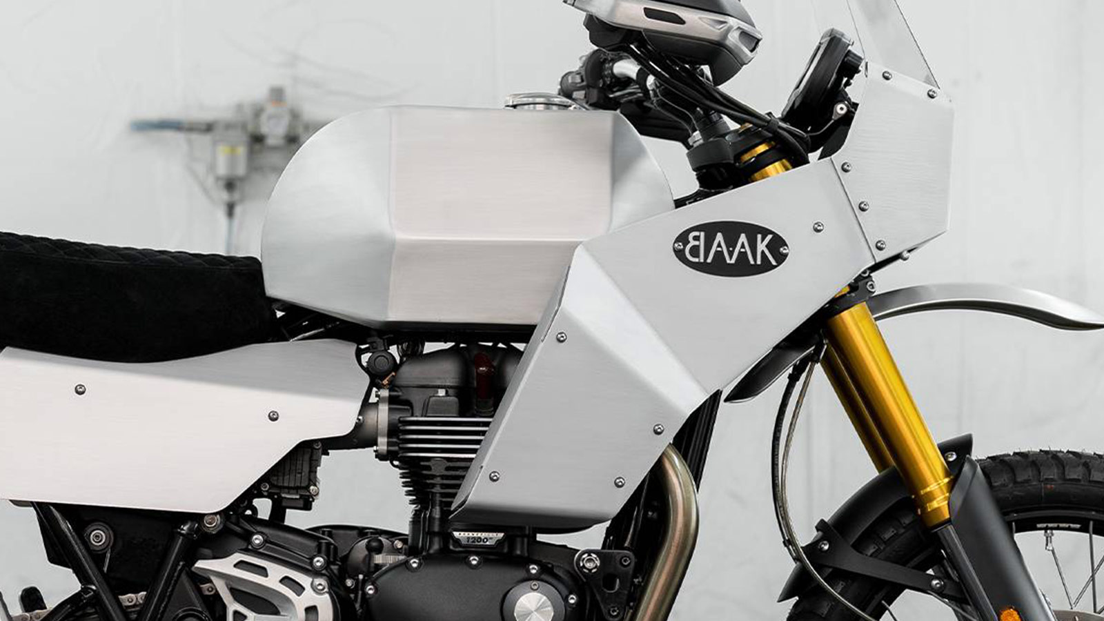 BAAK 1200 Aventures: Better Range, Dakar LED Lights, And Eye-Catching ...