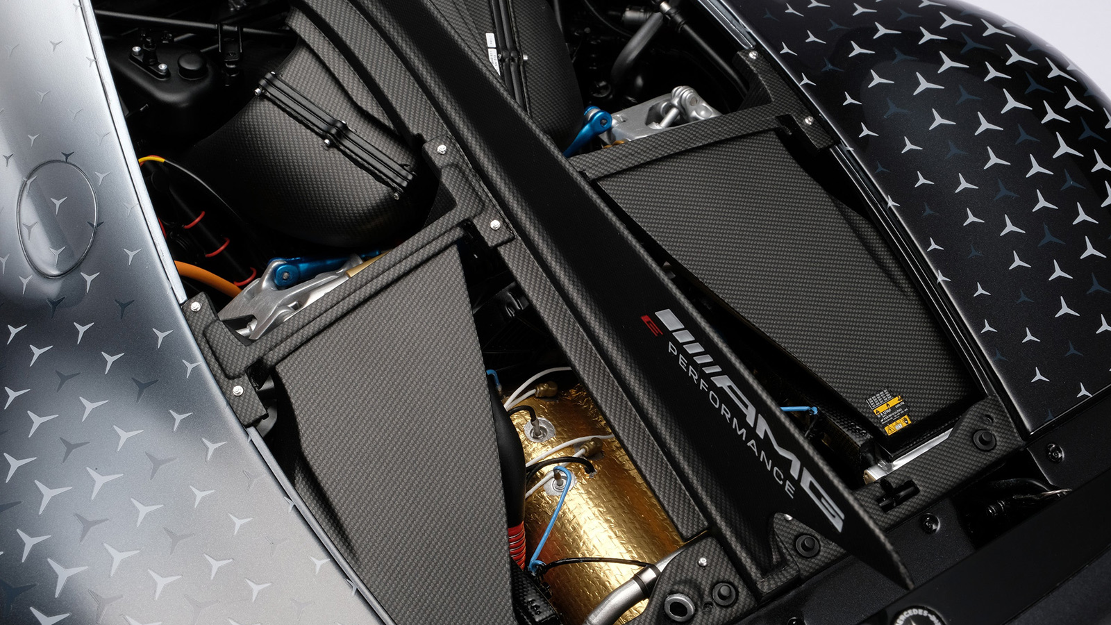 Amalgam Debuts The Mercedes-AMG ONE 1:8 Scale Model - IMBOLDN