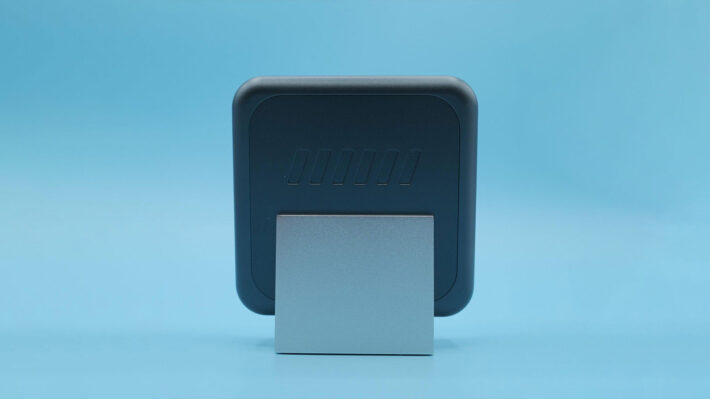 Parallel Introduces Its Companion Clock - IMBOLDN