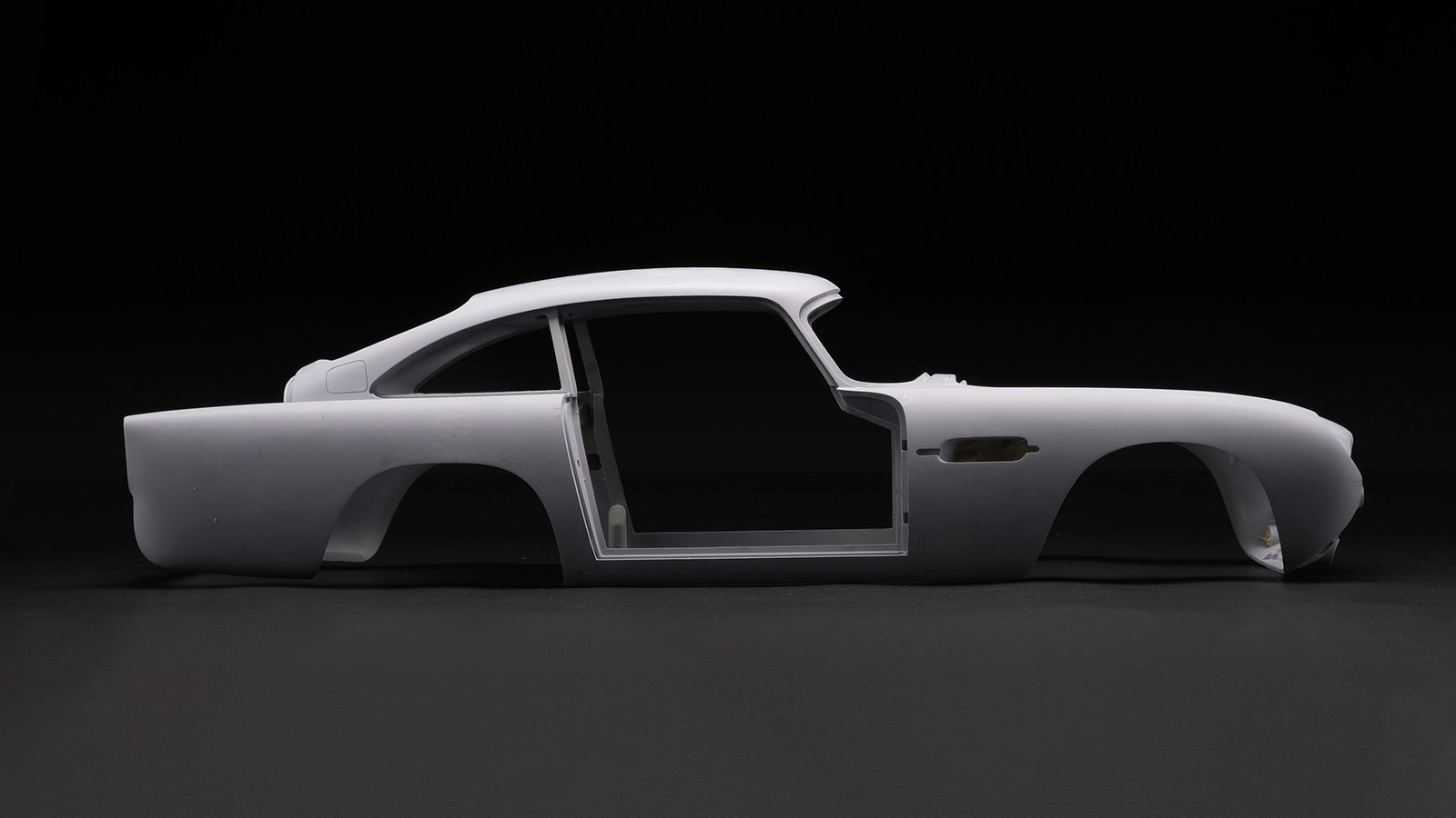 Amalgam Collection ASTON MARTIN DB5 VANTAGE | LIMITED EDITION - IMBOLDN