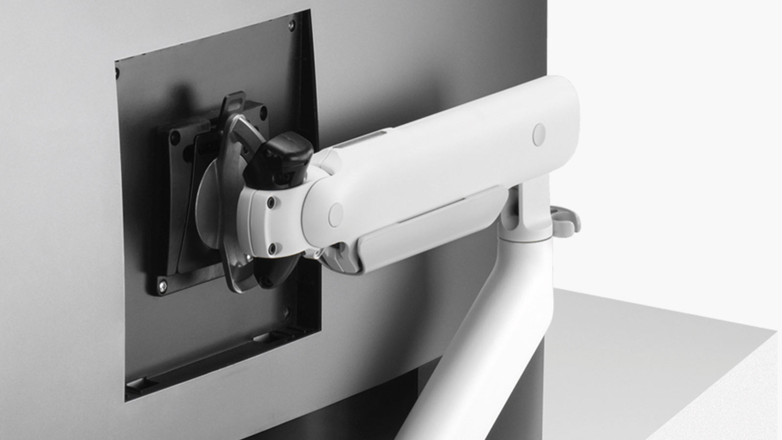 Upgrade Your Workspace With The Colebrook Bosson Saunders Flo X Single ...