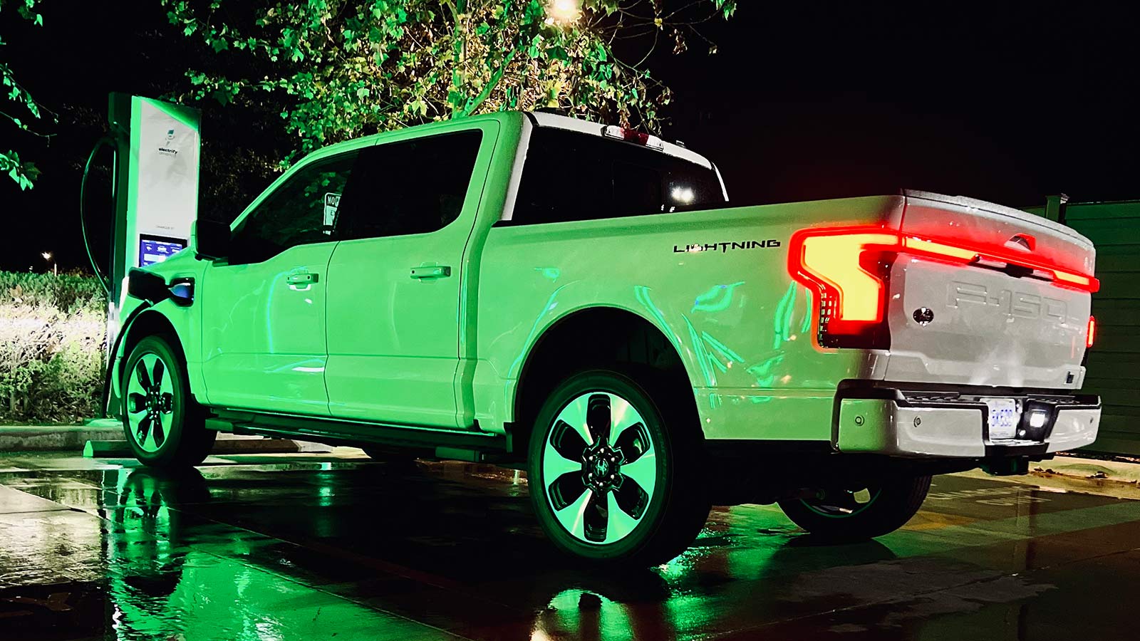 Ford F-150 Lightning, A Solid Foundation For EV Pickup Trucks - IMBOLDN