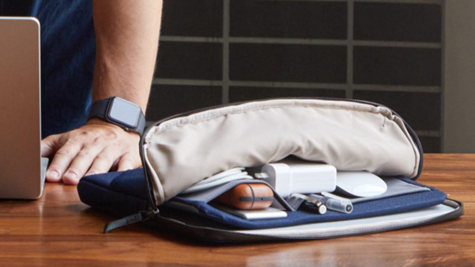 Stay Organized And Stylish With The Bellroy Laptop Caddy - Your Perfect ...