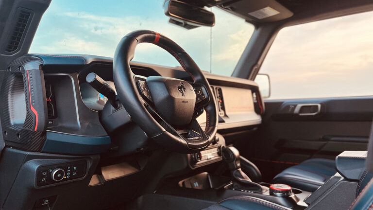 2023 Ford Bronco Raptor Is A Wild Horse With Razor Sharp Shoes - IMBOLDN