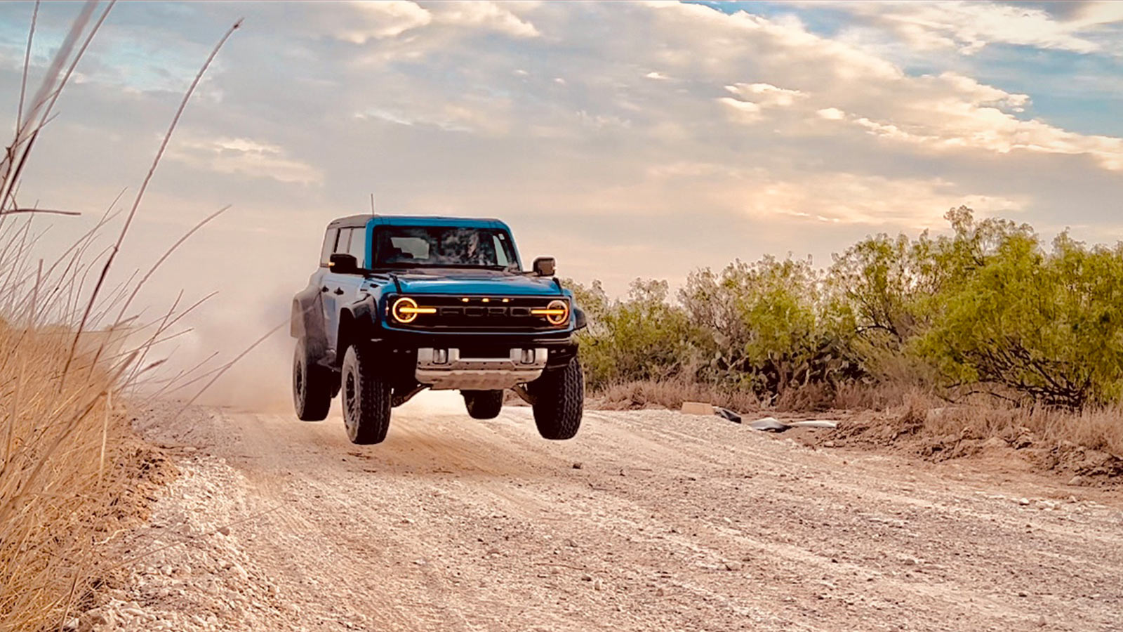 2023 Ford Bronco Raptor Is A Wild Horse With Razor Sharp Shoes - IMBOLDN