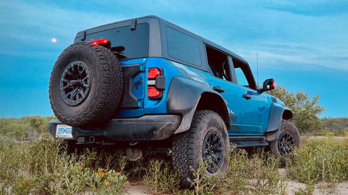 2023 Ford Bronco Raptor Is A Wild Horse With Razor Sharp Shoes - IMBOLDN