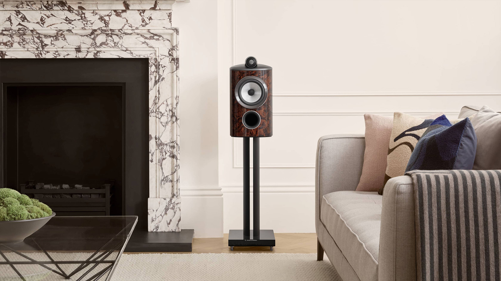 Unleash Audiophile Nirvana With The Bowers & Wilkins 801 D4 and 805 D4 ...