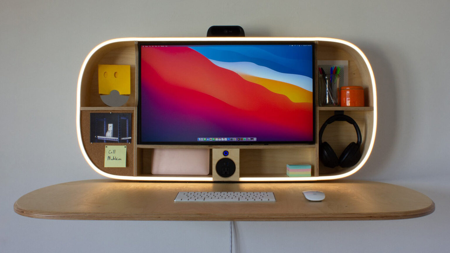 Maximize Your Space With The Clamshell Desk: The Innovative Folding ...