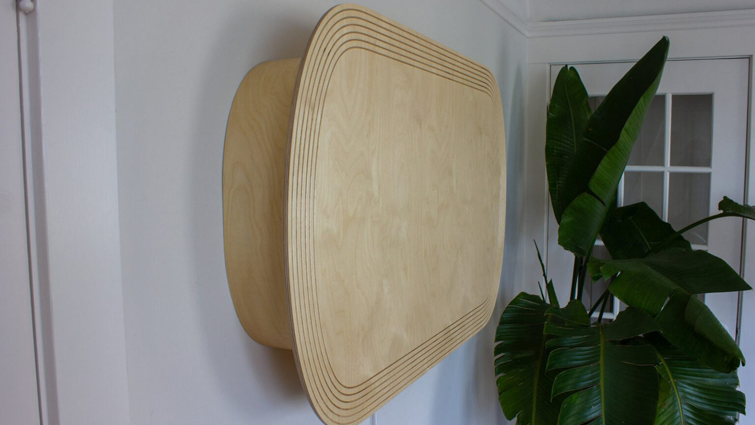 Maximize Your Space With The Clamshell Desk: The Innovative Folding ...