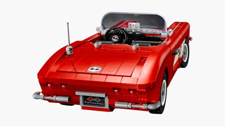 A Brick-Built Powerhouse: The Legendary LEGO Corvette - IMBOLDN