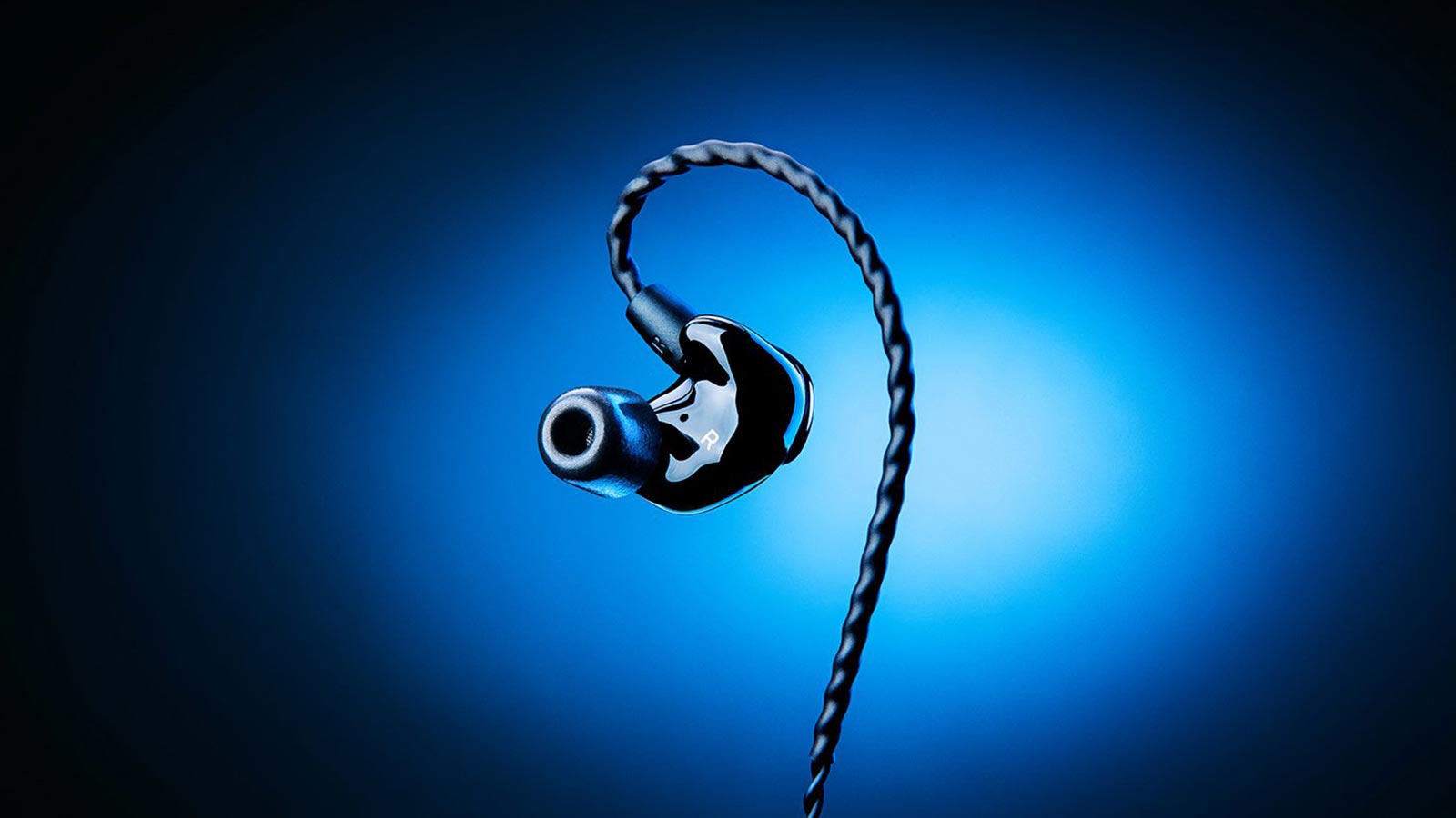 Razer Moray Offers Ergonomic In-Ear Comfort For All-Day Use - IMBOLDN