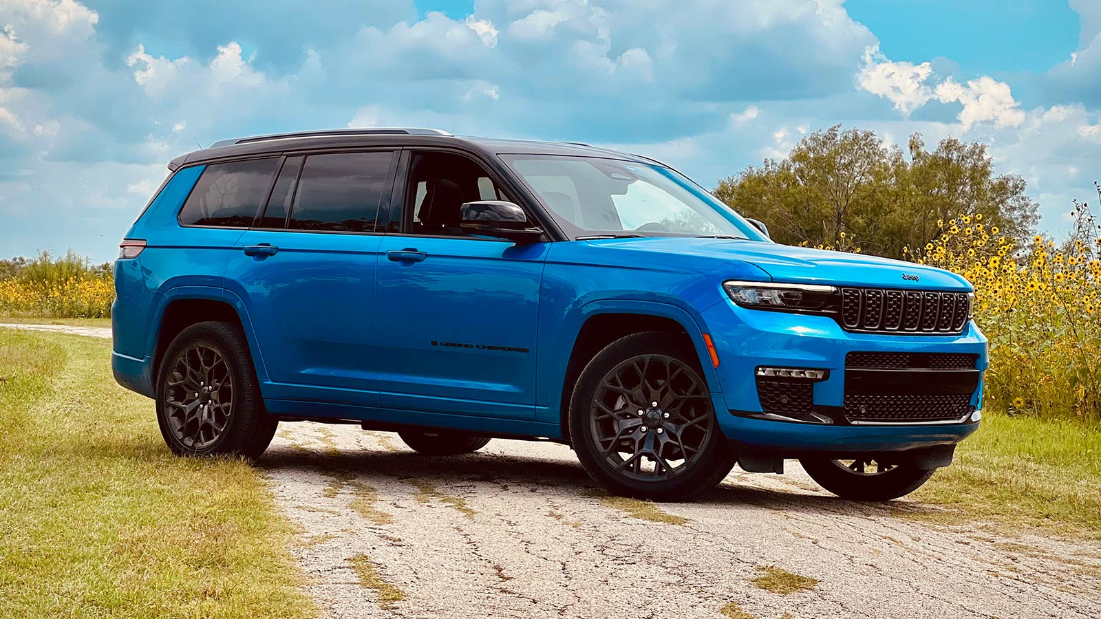 2023 Jeep Grand Cherokee L Summit Reserve Is A Fully Loaded 4x4 With Night Vision - IMBOLDN