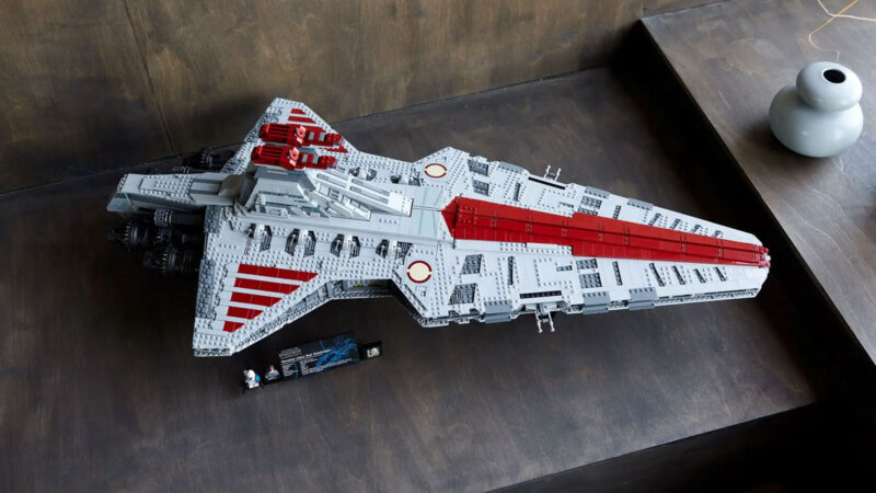 Unleash Your Inner Jedi With The Massive LEGO Star Wars UCS Venator-Class Cruiser - IMBOLDN