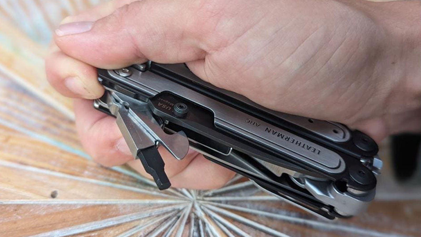 Leatherman’s Arc Multitool Is The Ultimate Premium EDC Companion - IMBOLDN