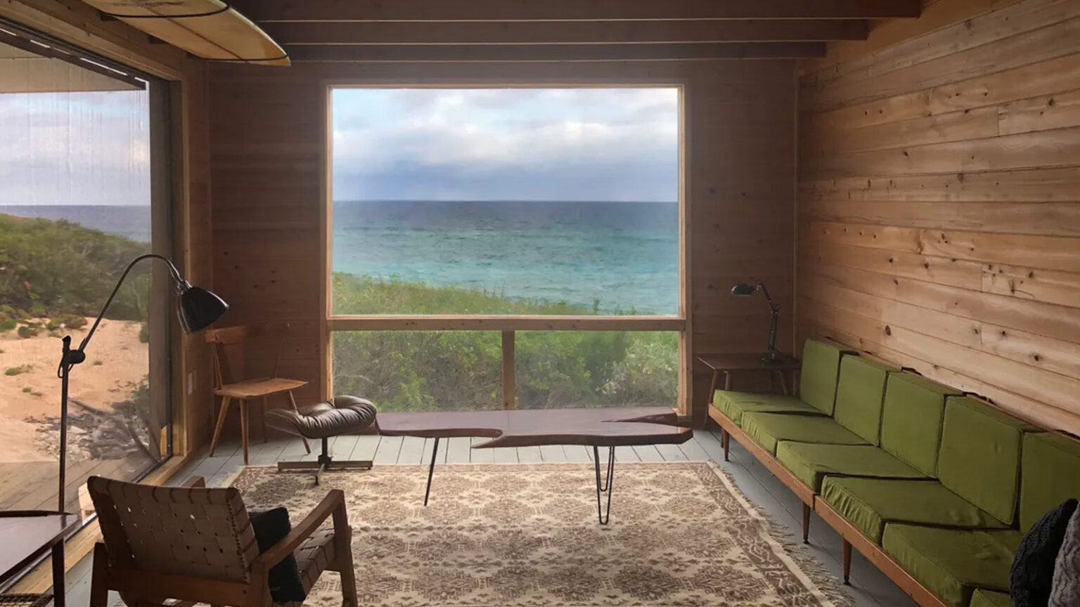 'Off The Grid - Houses For Escape Across North America' - IMBOLDN