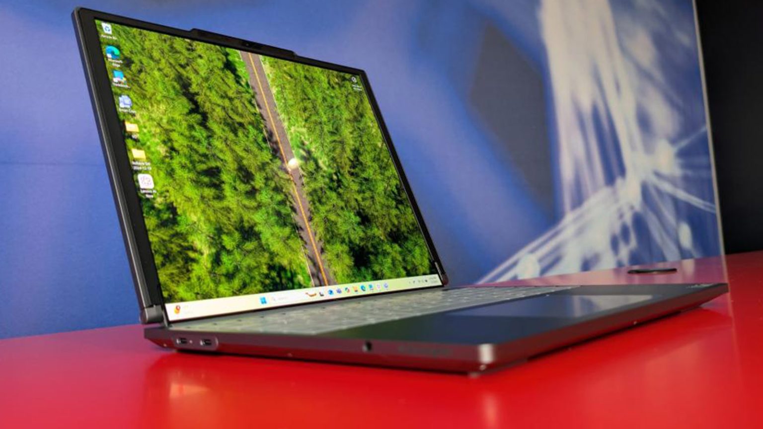 Lenovo ThinkBook Plus Gen 6 Rollable OLED Laptop - IMBOLDN