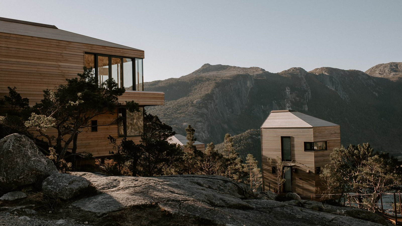 Luxury Meets Wilderness At Boulder Sky Star Lodges - IMBOLDN