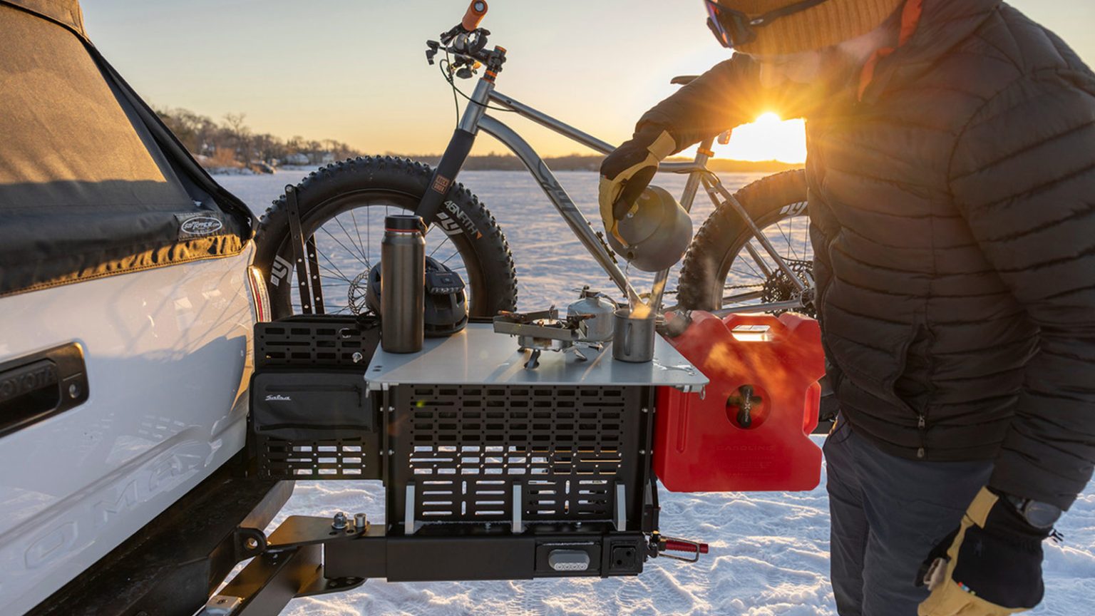 RAKATTACH’s APS Lets You Mount EDC Like a Pro - IMBOLDN